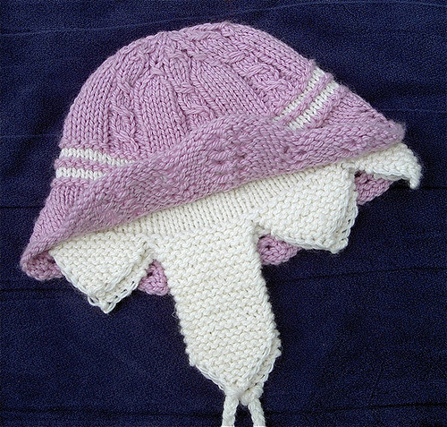 Ravelry: Baby Flower Petal hat pattern by Carolyn Doe