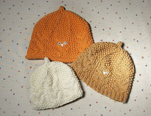 Ravelry: Owl Tuque pattern by Barbara Prime