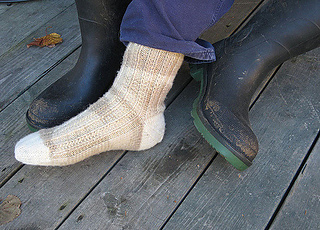 Ravelry: Ribber Rubber Socks pattern by Freshisle Fibers