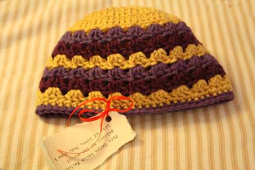 Ravelry: Shell stitch baby hat pattern by Anna Ayling