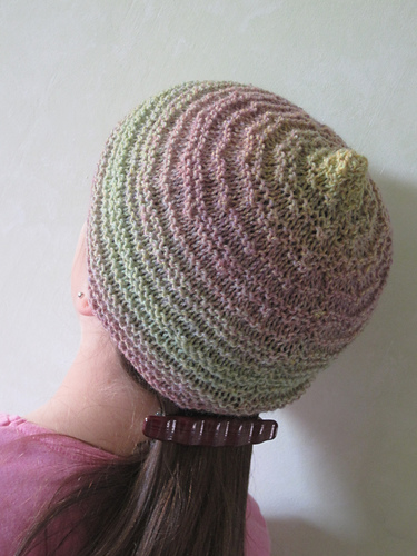 Ravelry: Bonnet pointu Turlututu pattern by adetralala