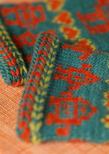 Ravelry: Love Bytes (Robot Mittens) pattern by Grace Schnebly