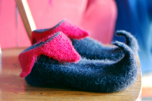 Ravelry: Elf Shoes pattern by pamela wynne