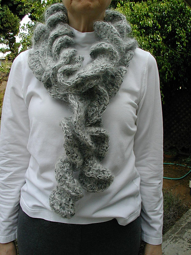 Ravelry: Potato Chip Ruffled Scarf pattern by Lion Brand Yarn