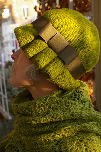 Ravelry: Caroline pattern by Hannah Mason