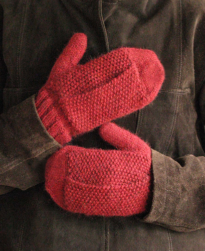 Ravelry: Sniffle Mitts pattern by Ellen Rodgers