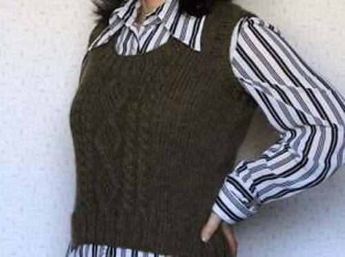 Ravelry: g. Diamond-patterned Vest (ダイヤ柄のベスト) pattern by Yoko Hatta (風工房)