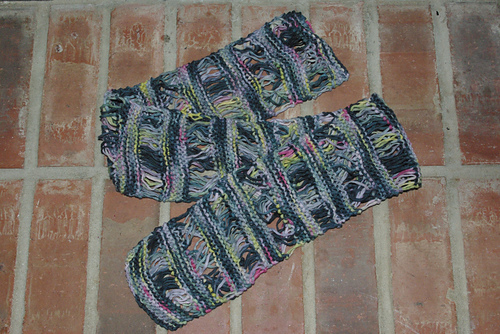 Ravelry: Paradigm Shift - Scarf pattern by Naomi Chaney