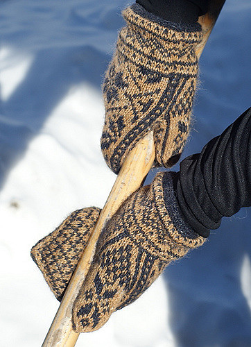 Ravelry: Northman Mittens pattern by David Schulz