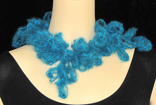 Ravelry: Lovepod Boa pattern by Vashti Braha