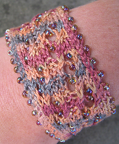 Ravelry: Beaded Cuffs pattern by Laura Nelkin