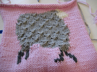 Ravelry: TwistedKnitter's Intarsia Sheep Square