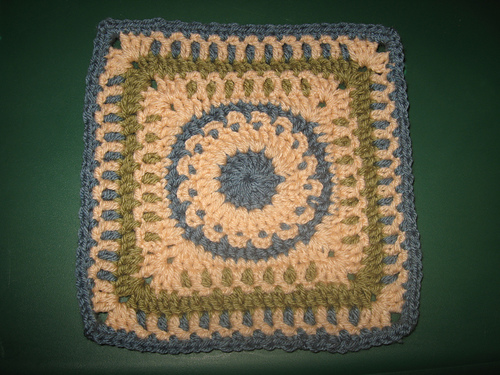 Ravelry: A Cozy Warm Square 7" x 7" pattern by Donna Mason-Svara