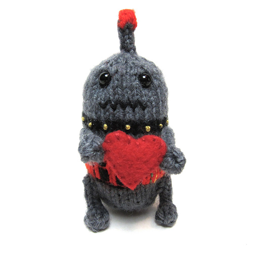 Ravelry: Pocket-Sized Robot pattern by Kathy Lewinski