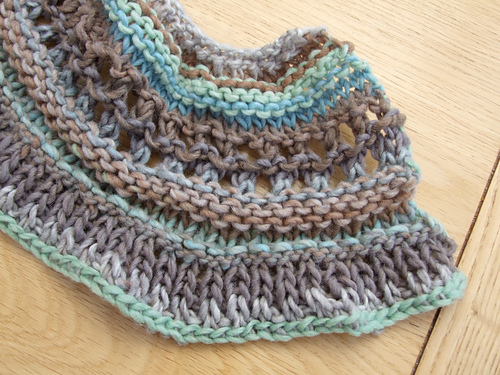 Ravelry: 28 Row Scarf pattern by Lynne Ashton