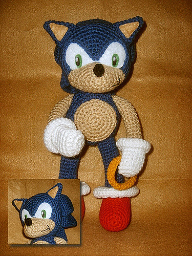 Ravelry: Sonic Plushie pattern by Linda Potts
