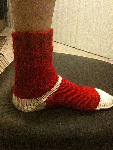 Ravelry: Diamond in the Cuff pattern by Randi Sanders