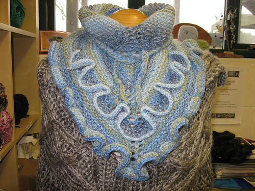 Ravelry: Oyster Scarf pattern by Jenny Rayner