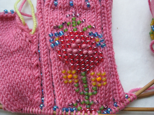 Ravelry: Fretwork Beaded Mittens pattern by Lynette Meek