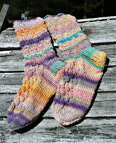Ravelry: Broken Rib Diagonal Socks pattern by Vicki Reed
