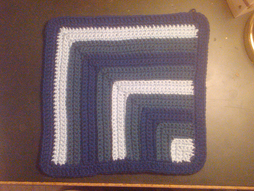 Ravelry: Diagonal Square pattern by Melody Griffiths