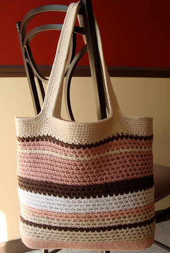 Ravelry: Textured Mesh Tote pattern by Cathy Phillips