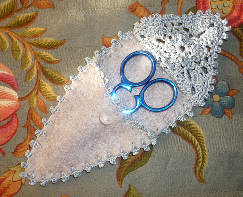 Ravelry: MyDailyFiber's Scissor Case