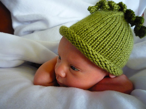 Ravelry: sweet-pea in a pod hat pattern by Natalie Larson