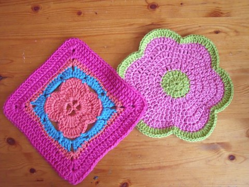 Ravelry: Mod Flower Dishcloth pattern by Lily / Sugar'n Cream