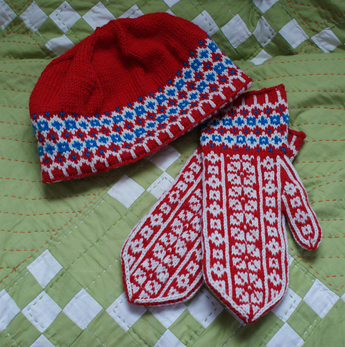Ravelry: Holly Jean Mittens pattern by Mandy Powers