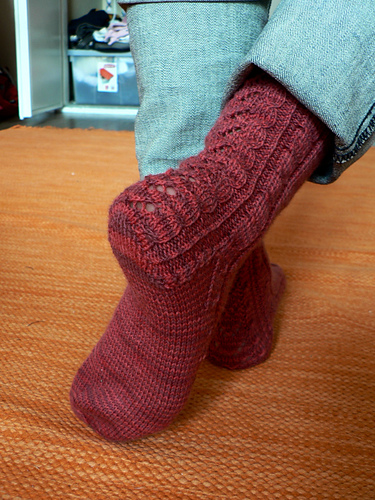 Ravelry: Eeva pattern by Lotta Palonen