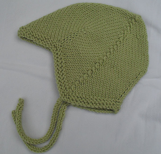 Ravelry: mariadenmark's Mormor's baby helmet hat