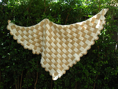 Ravelry: Triangle Entrelac Shawls pattern by Diane Conroy