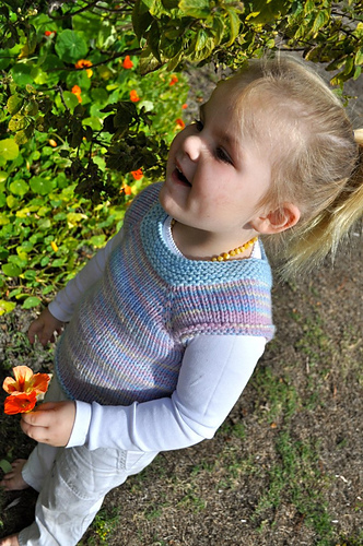 Ravelry: Versa pattern by Shannon Passmore