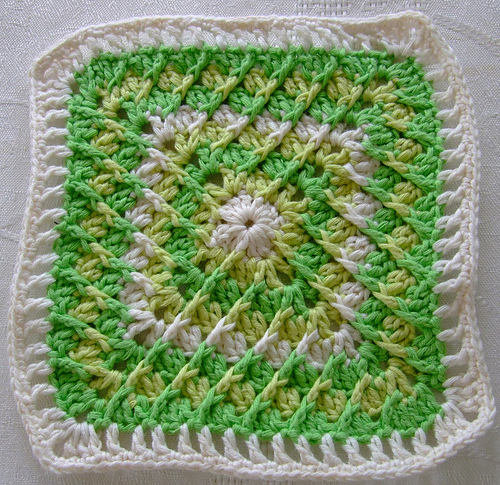 Ravelry: Tilt-A-Whirl Square pattern by Chris Simon