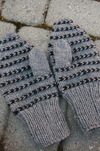 Ravelry: Braided mittens pattern by Merete Jansvik