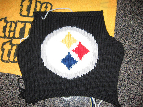 Ravelry: Pittsburgh Steelers Chart pattern by Amanda Kretchun