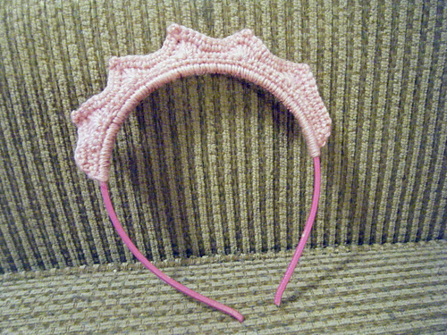 Ravelry: Princess Lucy's Tiara pattern by Elizabeth Peat
