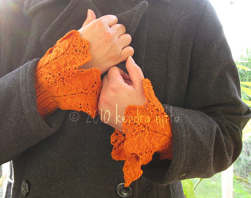 Ravelry: Frilly Cuffs pattern by Kendra Nitta