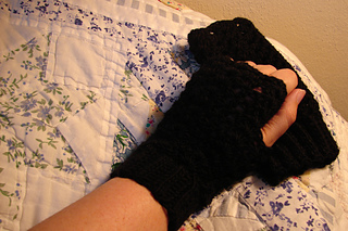 Ravelry: tsel's Caitriona's Hands Are Cold