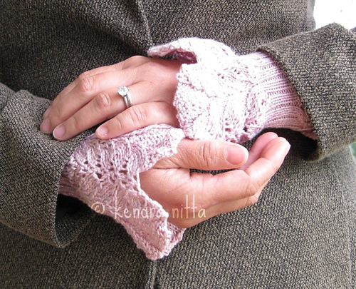 Ravelry: Frilly Cuffs pattern by Kendra Nitta