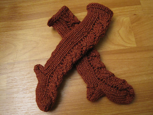 Ravelry: Drooping Elm-Leaf Pattern pattern by Mary Thomas b1889