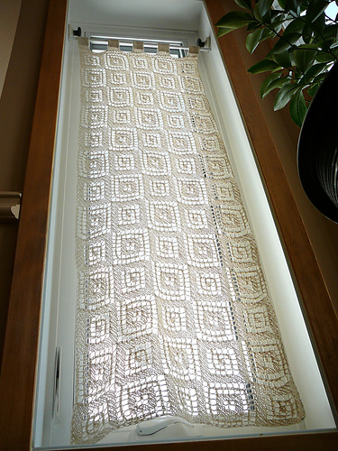 Ravelry: Blocks-in-Blocks Curtain pattern by Lien Lu