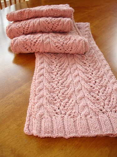Ravelry: #24 Vine Lace Scarf pattern by Simona Merchant-Dest