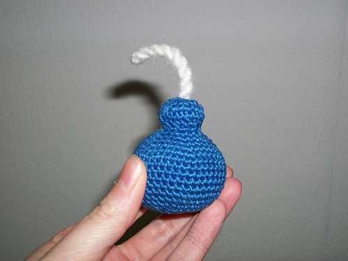 Ravelry: Mini bomb pattern by Johanna T