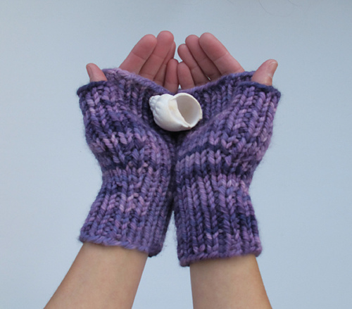 Ravelry: Fast And Fearless Fingerless Mitts pattern by Ellen Rodgers