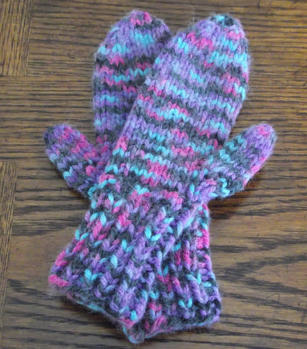 Ravelry: Family Mittens pattern by Lisa Akers
