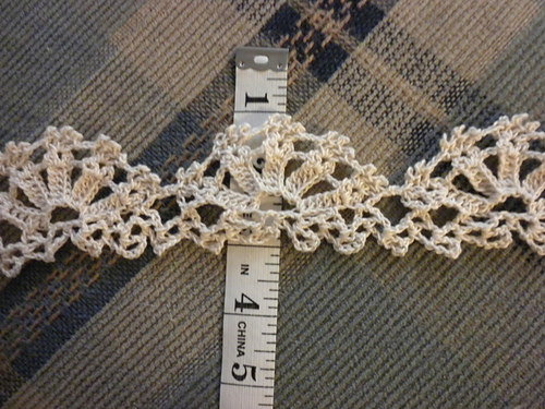 Ravelry: 3018 Flower Edging pattern by MYpicot