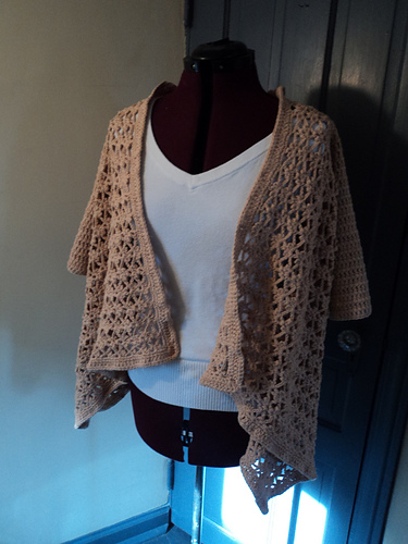 Ravelry: Float Cardigan pattern by Robyn Chachula