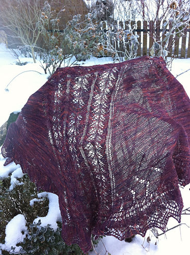 Ravelry: Royals pattern by Julia Riede
